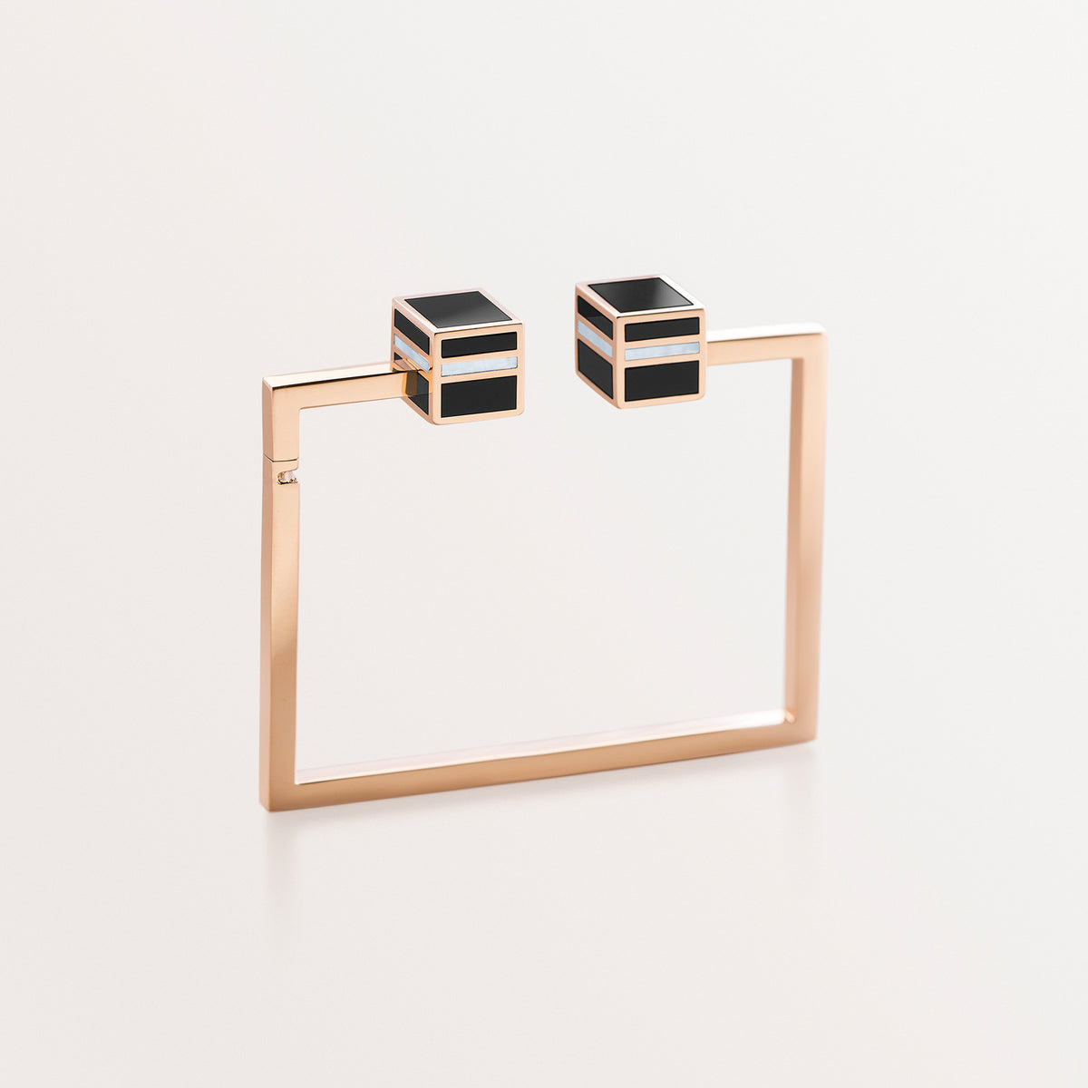 KAABA CUBE BANGLE – Shamsa Alabbar